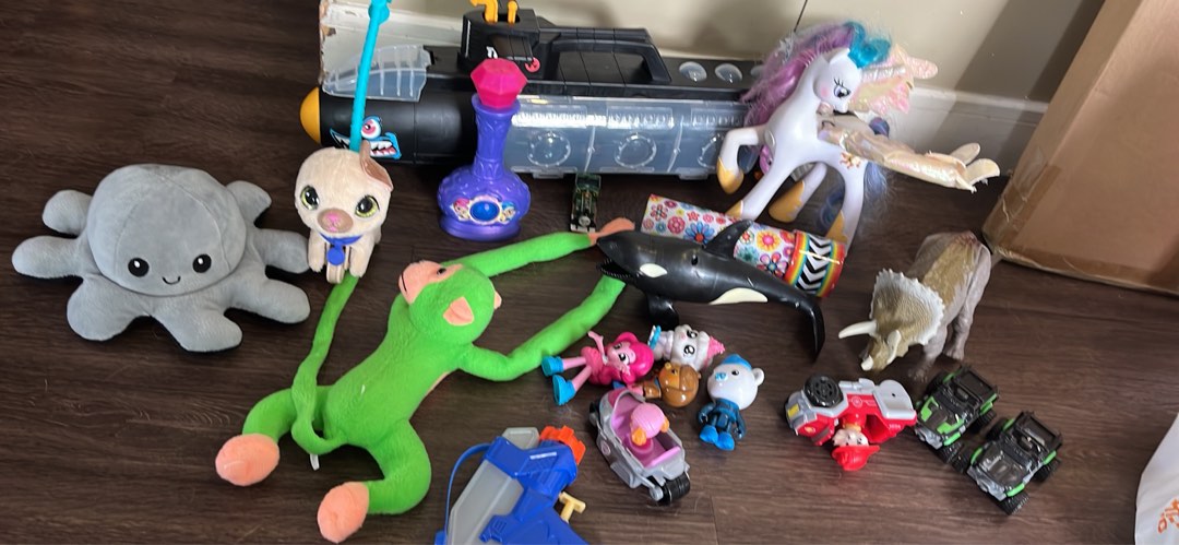 Free - Toys, Hobbies & Toys, Toys & Games on Carousell