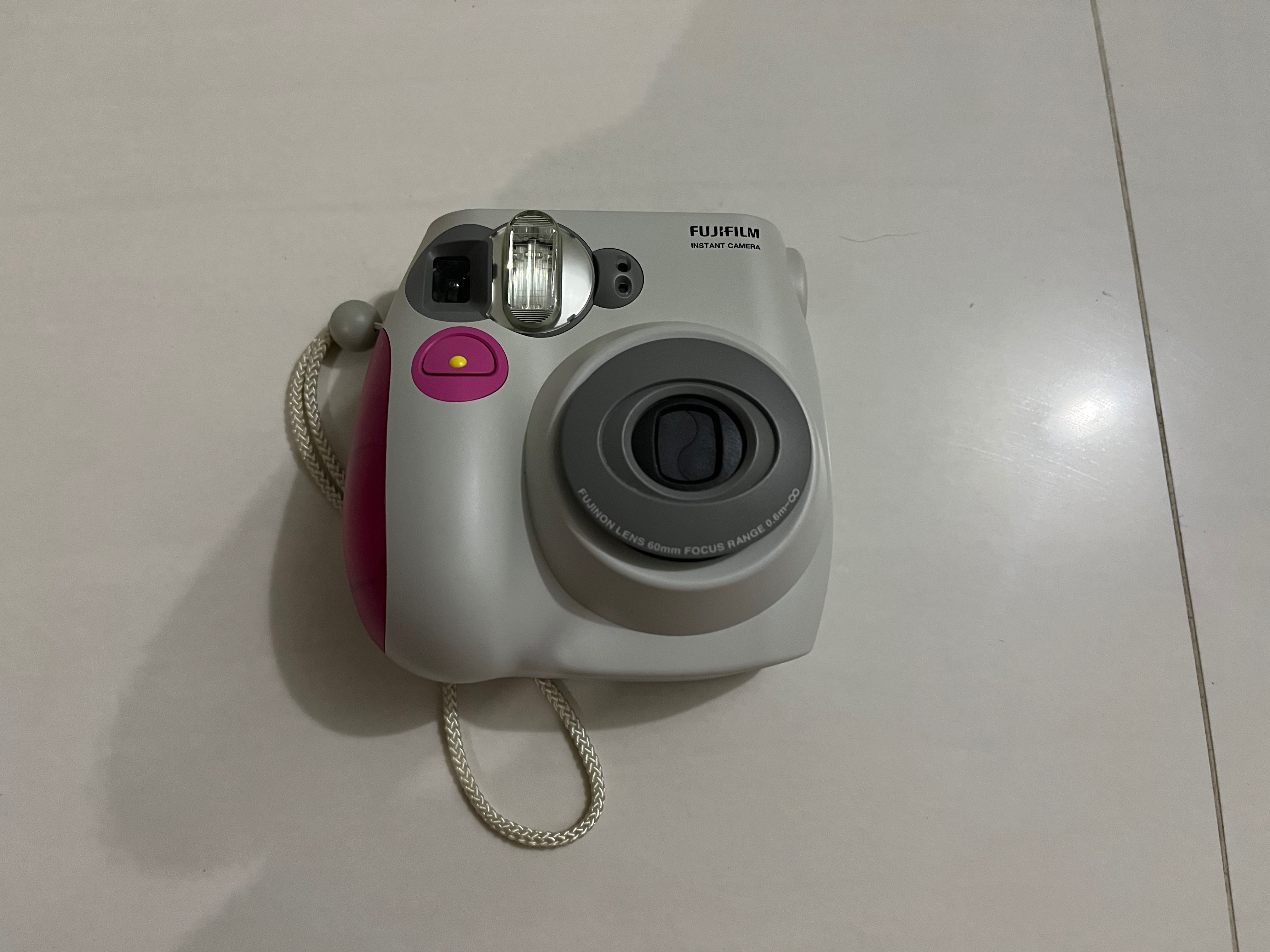 Fujifilm Instax Mini 7s Pink, Photography, Cameras on Carousell