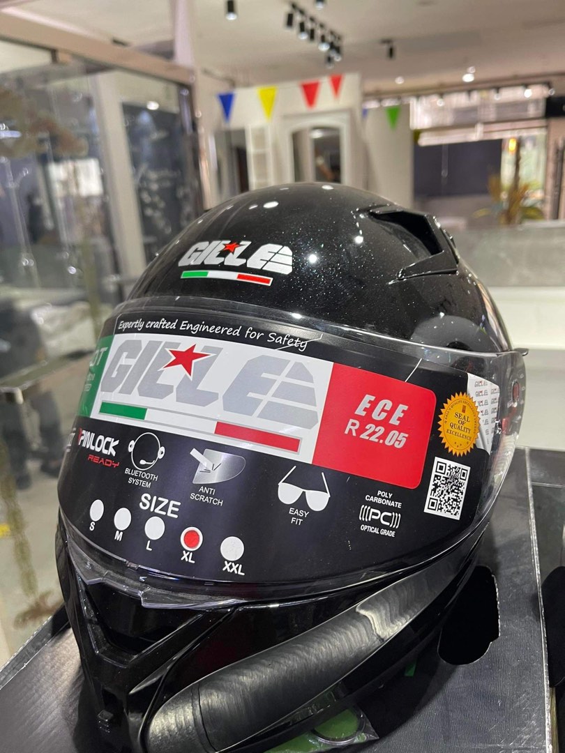 Gille Full Black Helmet Icc Approved, Motorbikes, Motorbike Parts ...