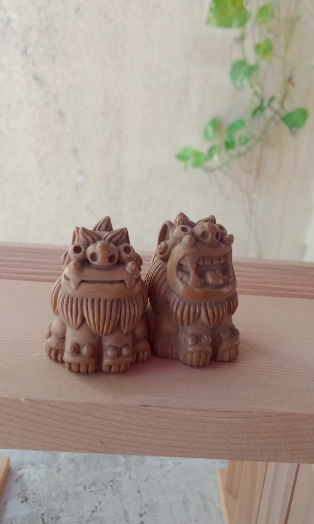 Habu Box Foo dogs with magnet, Furniture & Home Living, Home Decor ...