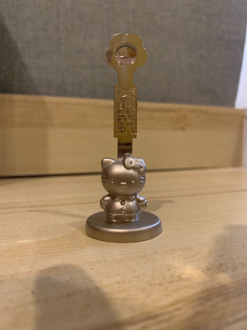 Hello Kitty Silver Note Holder, Hobbies & Toys, Stationary & Craft ...