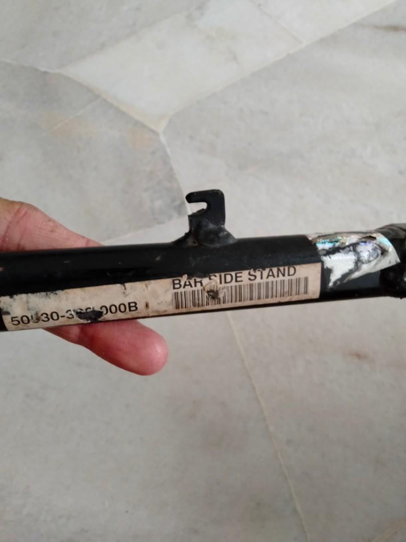 Honda CB100/125s side stand original, Motorbikes on Carousell