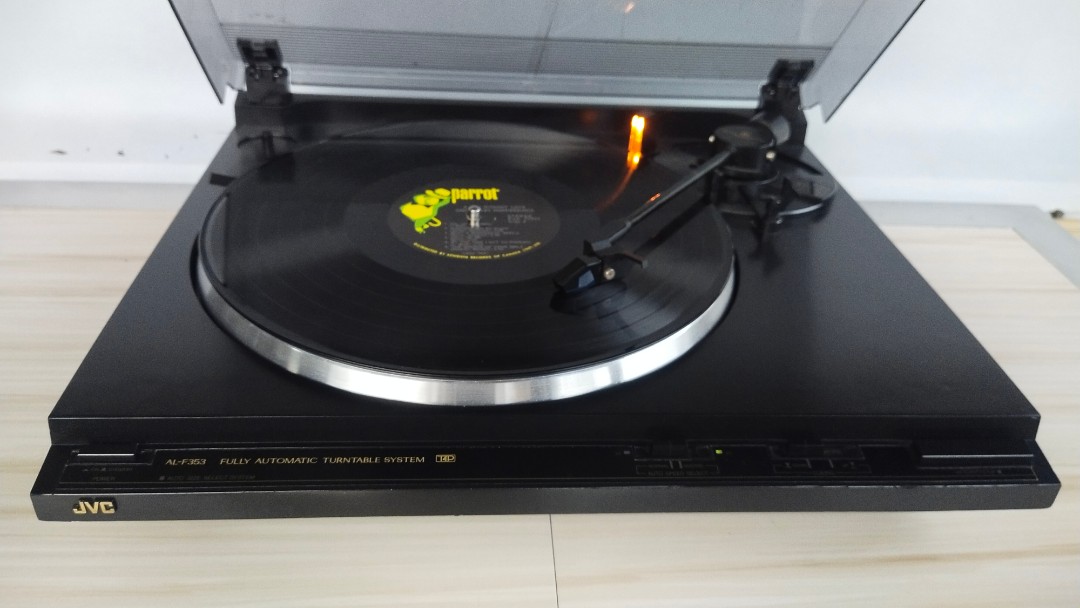 JVC BELT DRIVE FULLY AUTOMATIC TURNTABLE, Audio, Soundbars, Speakers ...