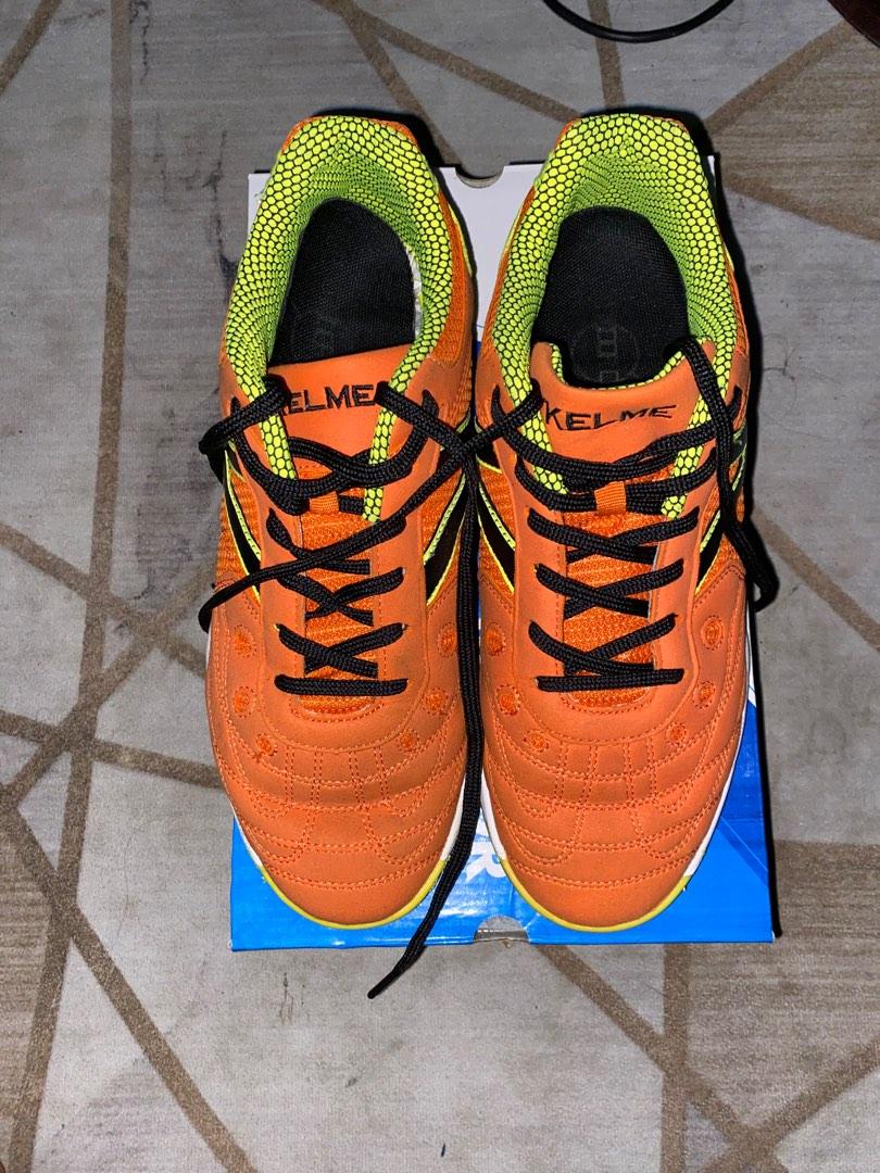 Kasut Futsal Kelme, Sports Equipment, Sports & Games, Racket & Ball ...
