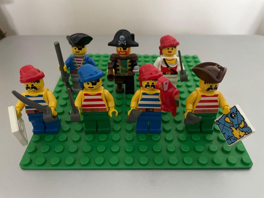 Old Lego Pirates Minifigures