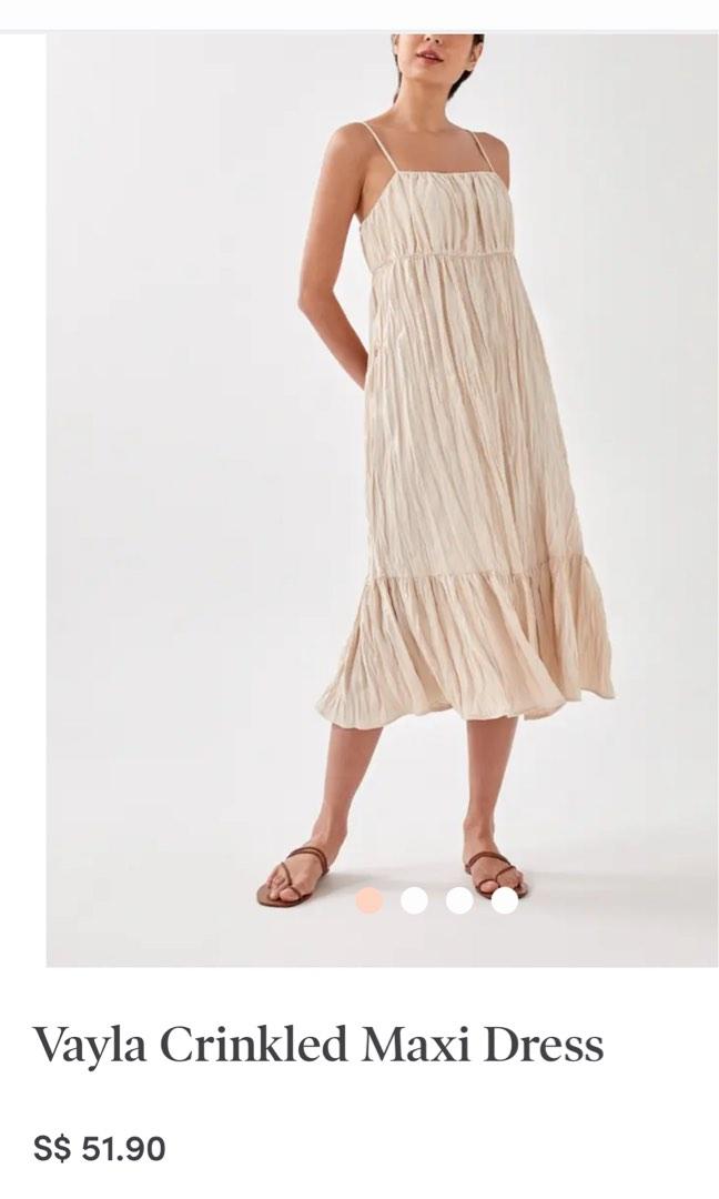 Love bonito Vayla crinkled maxi dress, Women's Fashion, Dresses & Sets, Dresses on Carousell