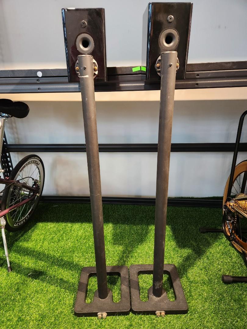 11 x Monitor Audio Radius Speakers (6 x radius 90 with 2 stands / 3 x ...