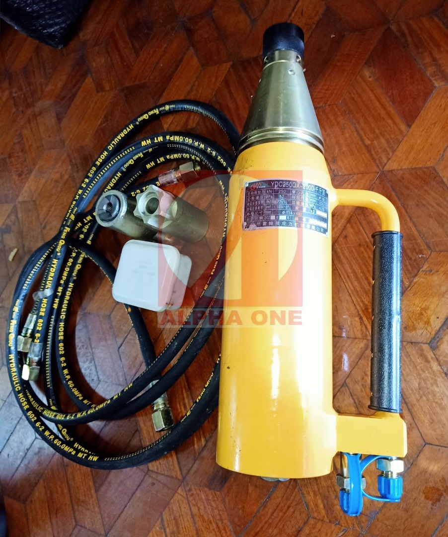 MONO STRESSING JACK- GIRDER POST TENSIONING, Commercial & Industrial ...