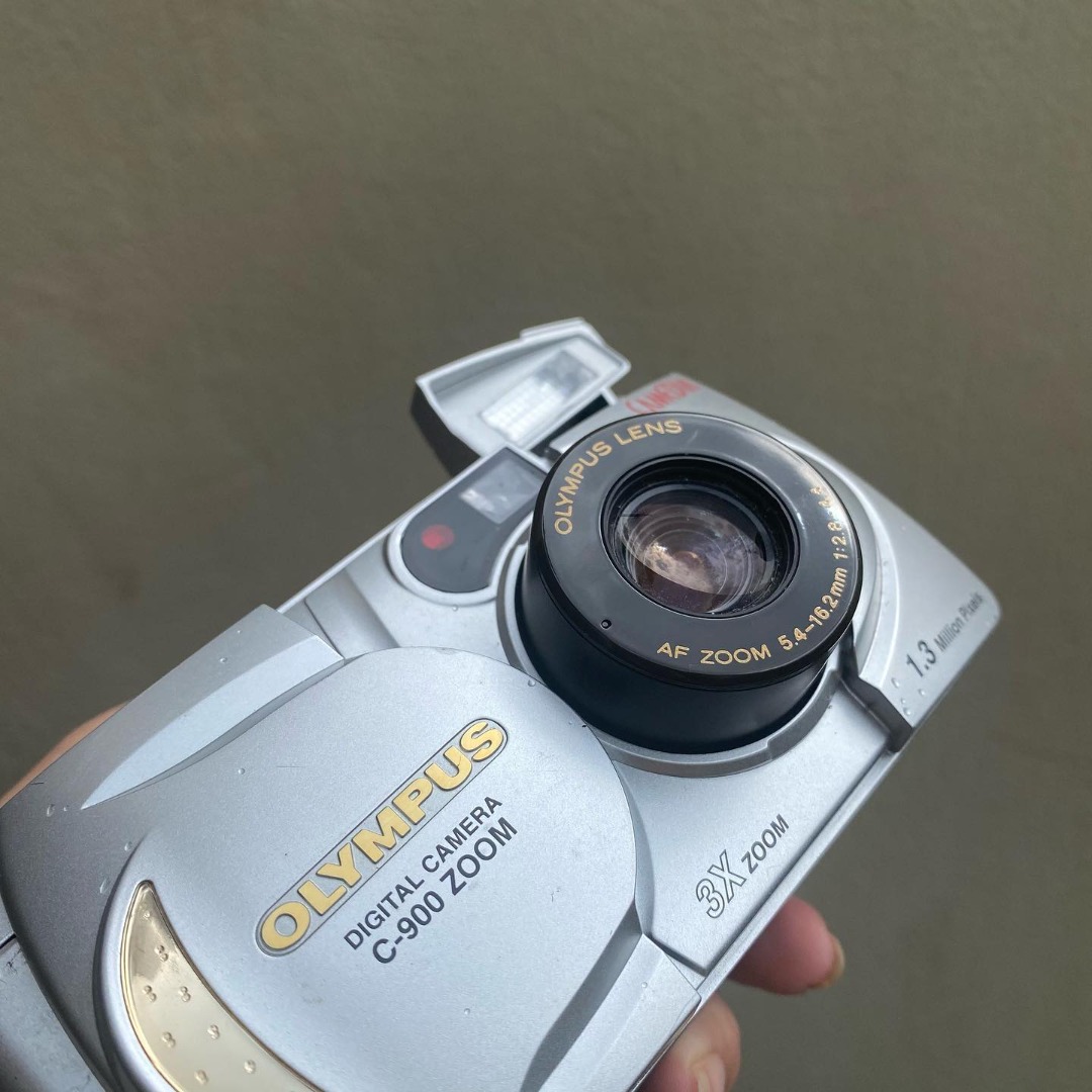 Olympus Camedia C-900, Photography, Cameras on Carousell