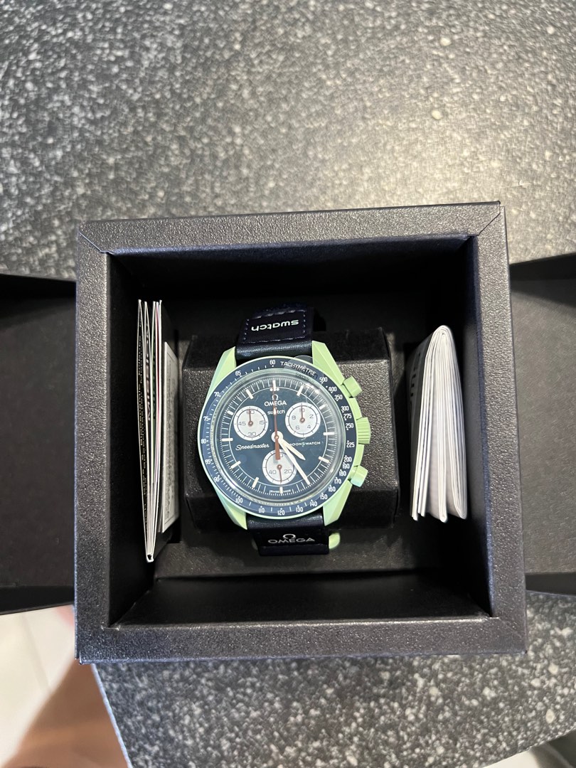 Omega x Swatch (Earth), Men's Fashion, Watches & Accessories, Watches ...