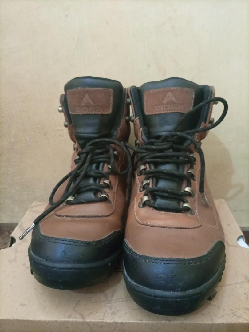 SEPATU GUNUNG EIGER, Fesyen Pria, Sepatu , Sepatu Boot di Carousell