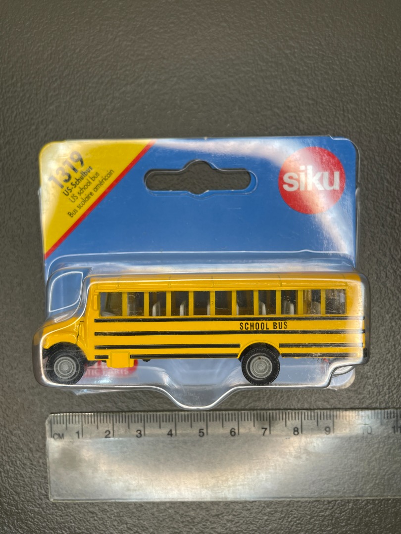 SIKU US School Bus Die-Cast Toy Vehicle Model #1319, Hobbies & Toys ...
