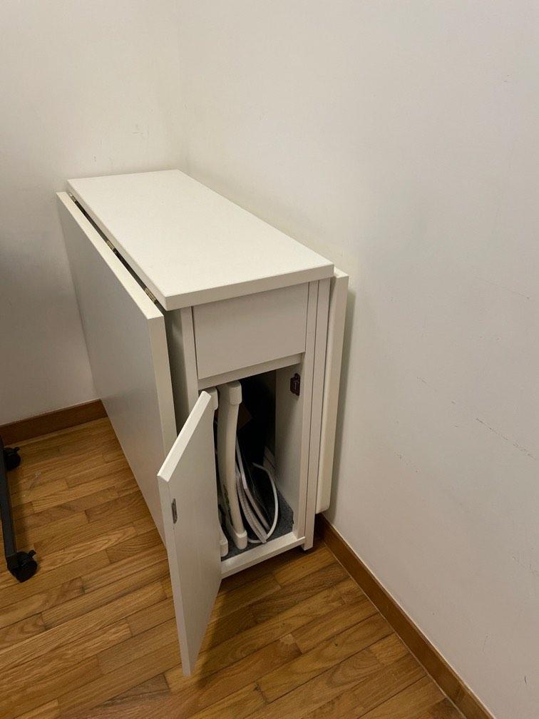 Smart Foldable table set + 2 x foldable chairs (Good condition ...