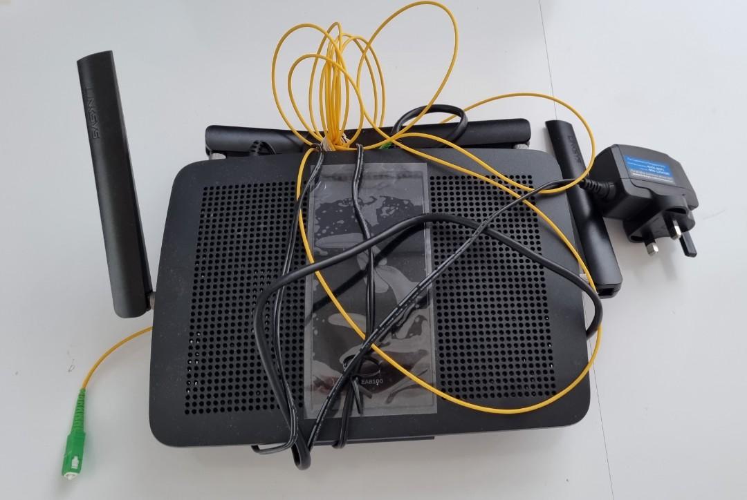 StarHub router, Computers & Tech, Parts & Accessories, Networking on ...