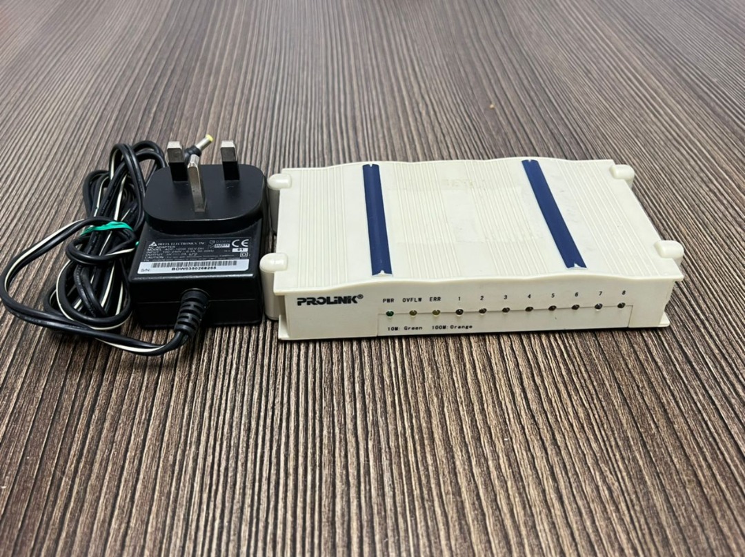 ProLink 8-Port Hub, Computers & Tech, Parts & Accessories, Networking on Carousell