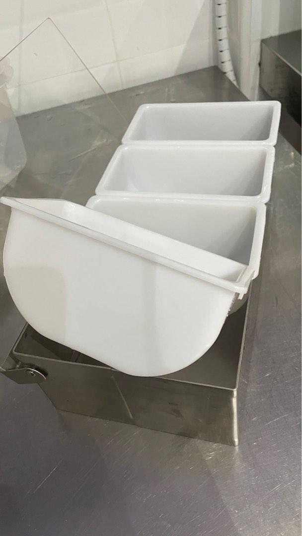 Toppings/Condiments container, Furniture & Home Living, Kitchenware ...