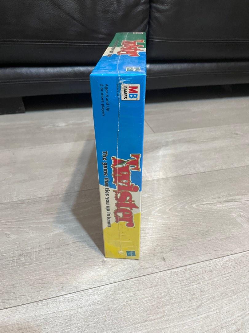 Twister Toy, 興趣及遊戲, 玩具 & 遊戲類 - Carousell