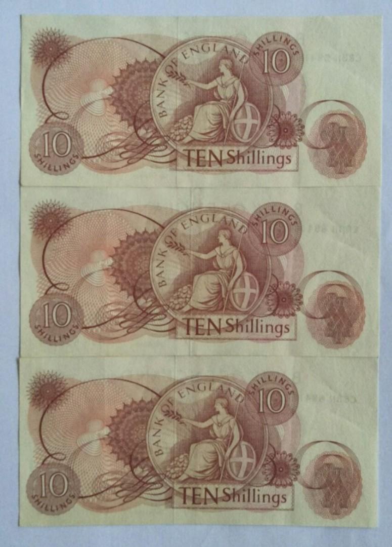 UK running number vintage 10 shilling notes queen elizabeth ii qeii 60s ...