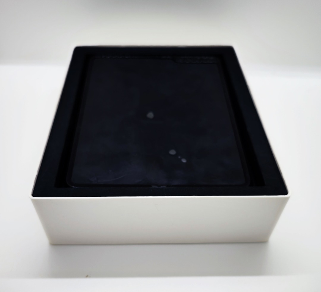 (used for one year) The First Galaxy Z Fold 1, Phantom Black, Mobile ...