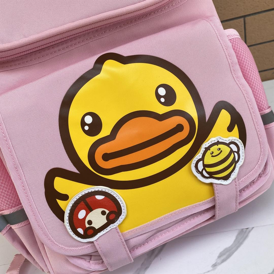香港 b.duck Buffy Duck 粉紅色牛津布 配斜咩袋 童裝 背囊, 兒童＆孕婦用品, 嬰兒及小童流行時尚 - Carousell