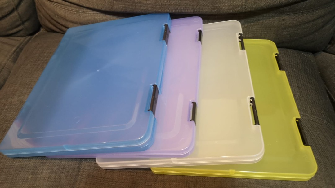 A4 size plastic case folder, Hobbies & Toys, Stationery & Craft ...