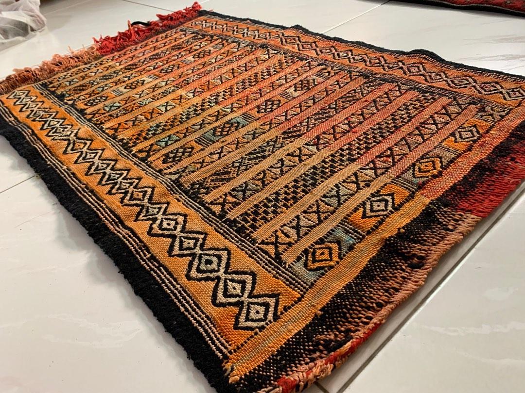 Beautiful Moroccan Prayer carpet, Furniture & Home Living, Home Decor ...