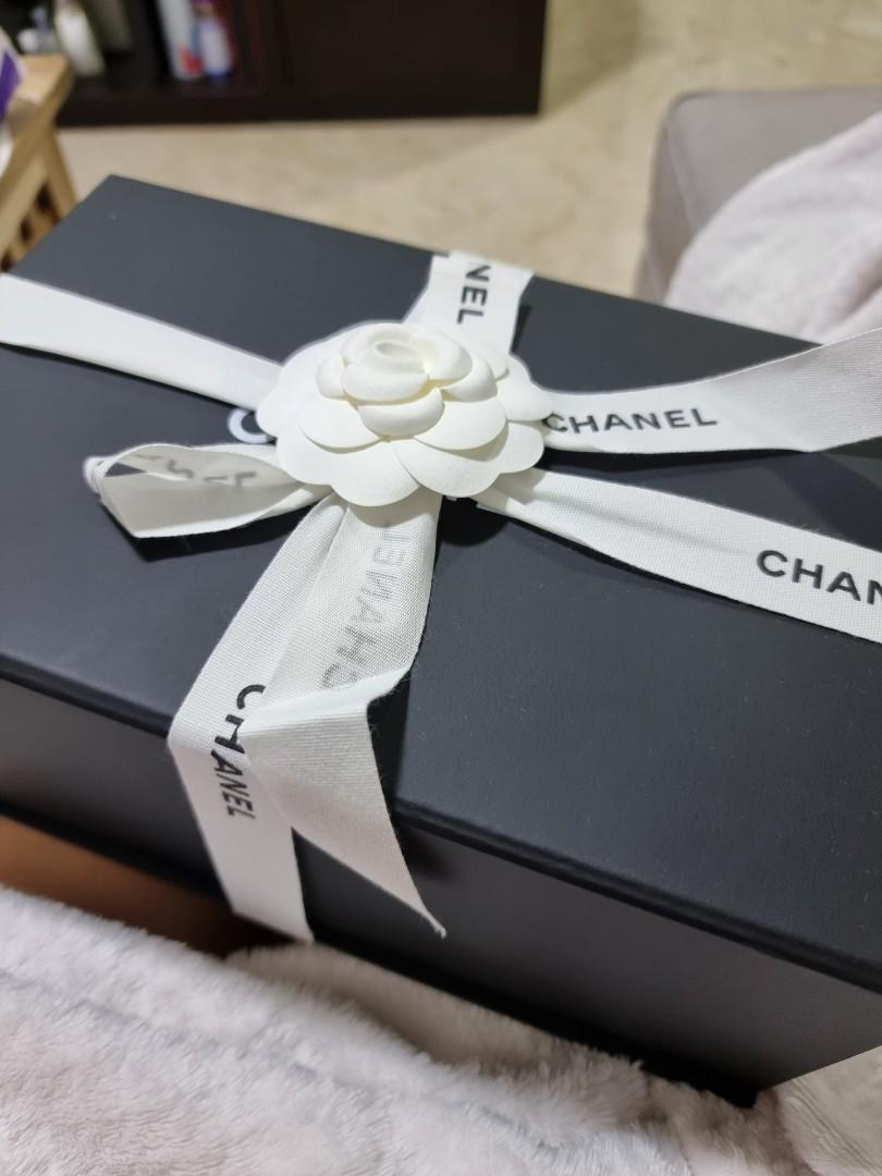 BNIB Chanel Small Flap Bag Lambskin, Women's Fashion, Bags & Wallets ...