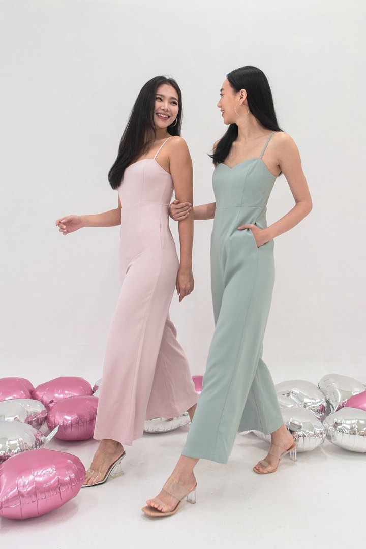 BNWT Mikayla Isla Jumpsuit Sage, Women's Fashion, Dresses & Sets ...