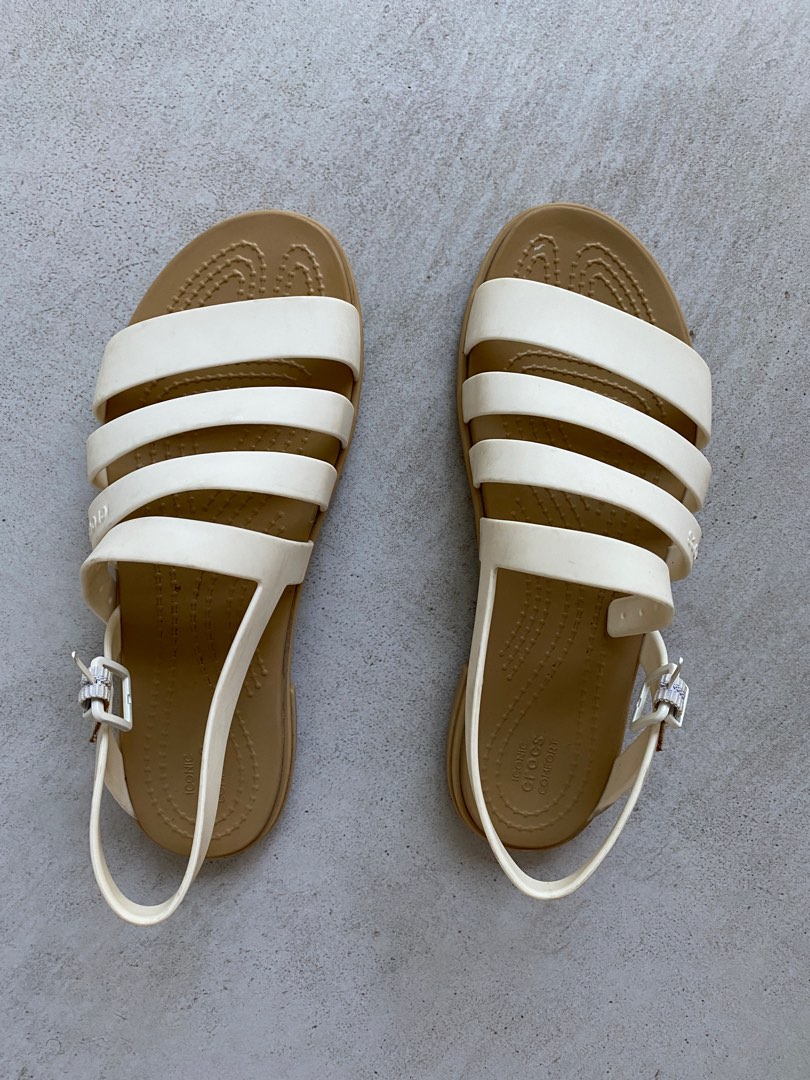 Crocs Sandals size 6, Women's Fashion, Footwear, Flats & Sandals on ...