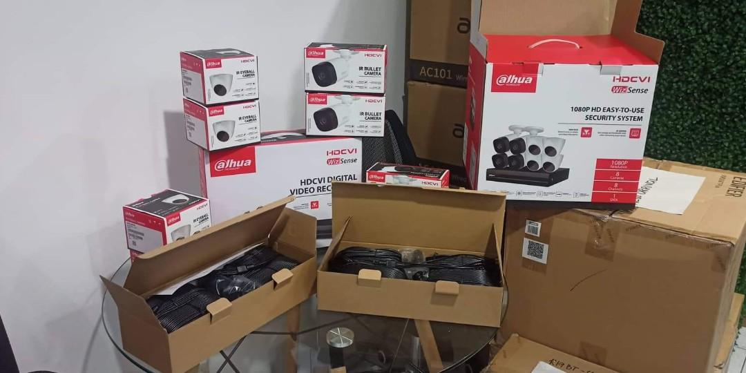 Dahua Wiz Sense 8 Channel Camera Kit 1xAI XVR 4x 2MP Turret Plug and ...