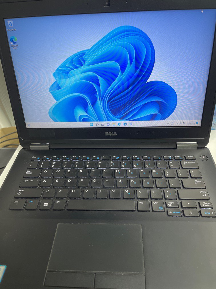 Dell Latitude E7270 i5 16GB ram 256GB SSD, 電腦＆科技, 手提電腦 - Carousell