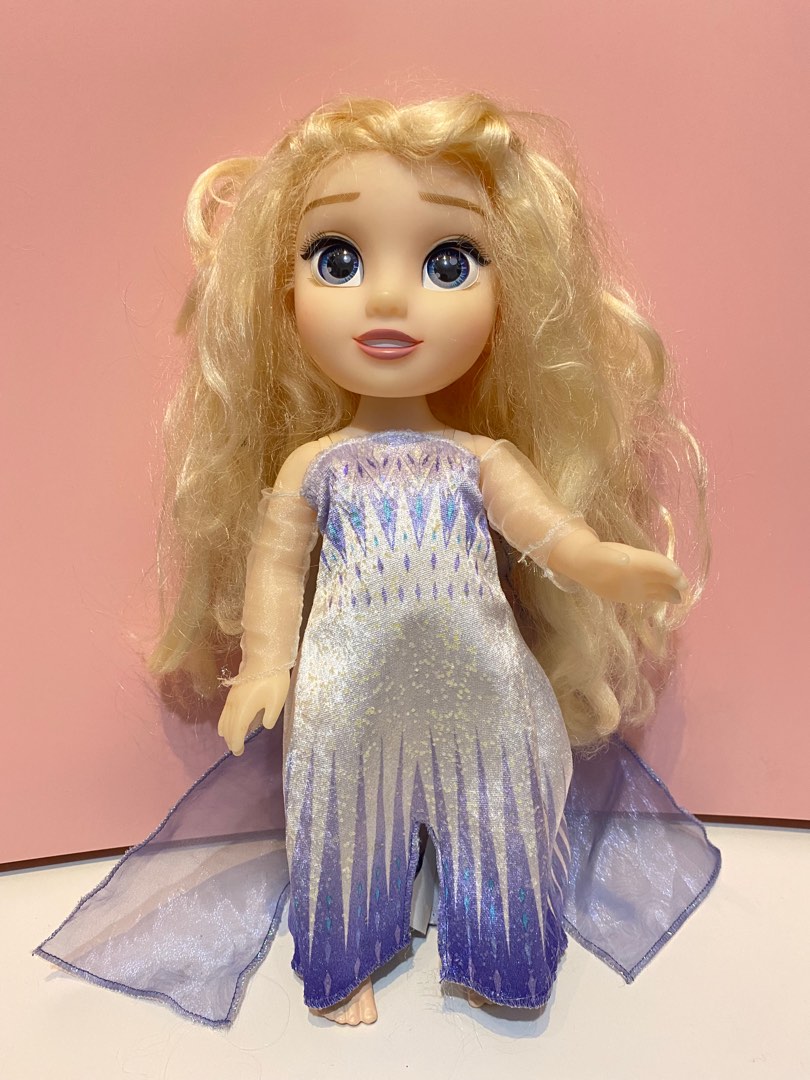 Disney Elsa doll, Hobbies & Toys, Toys & Games on Carousell