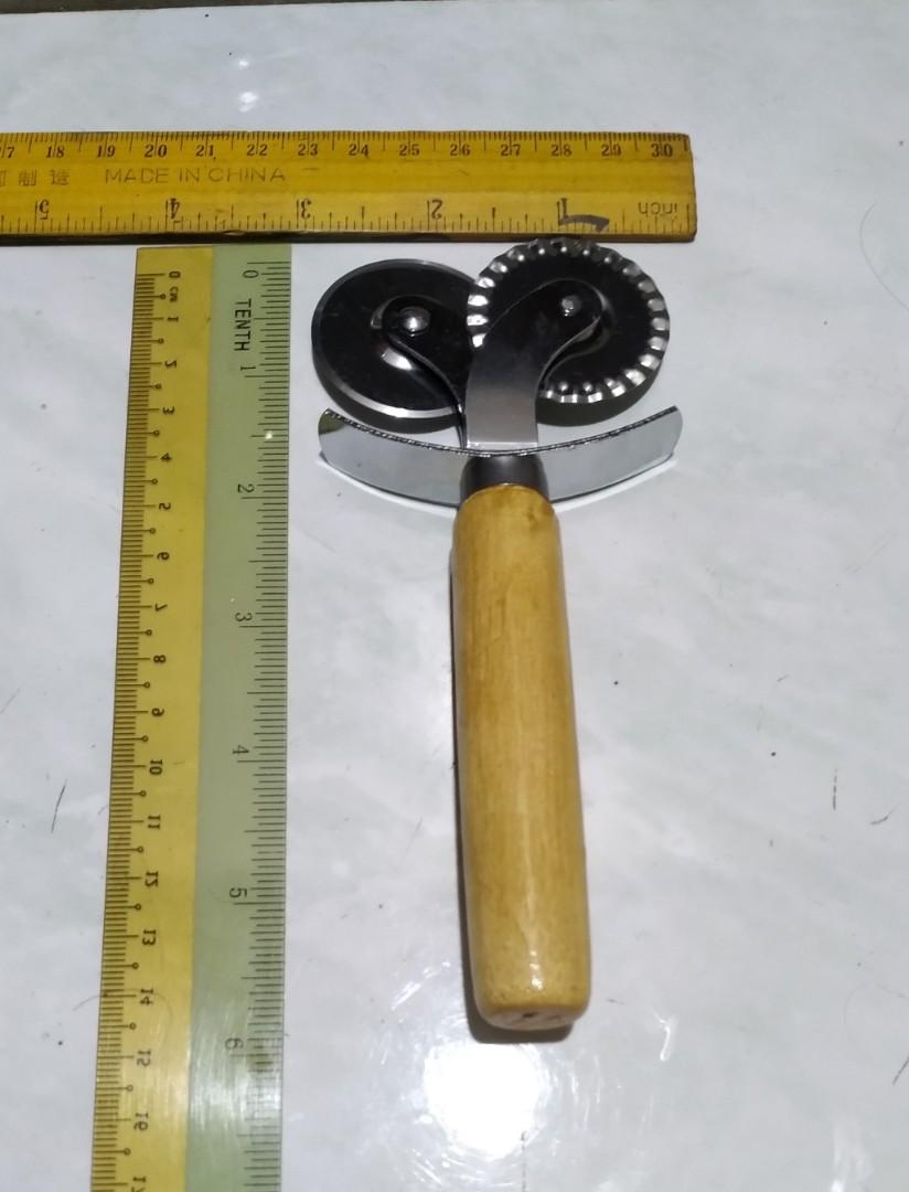 Fox Run Pastry Crimper & Cutter, Food & Drinks, Spice & Seasoning on ...