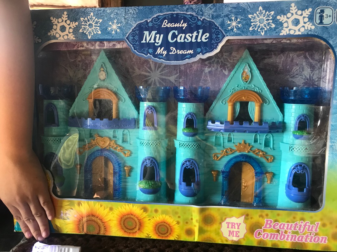 Frozen Castle Doll House With Lights Sounds Hobbies Toys Toys Games On Carousell