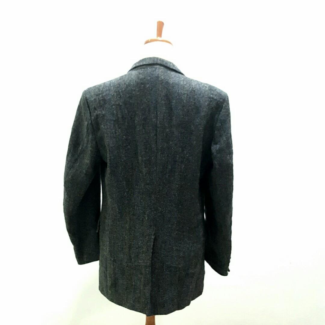 Harris Tweed Grey Herringbone Tweed Jacket, Men's Fashion, Coats ...