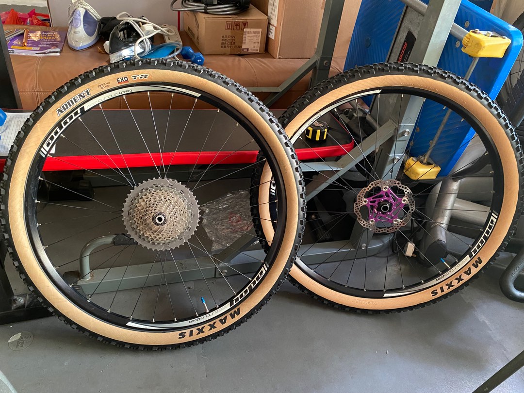 Hope pro 4 wheelset 29er, Sports Equipment, Bicycles & Parts, Parts ...