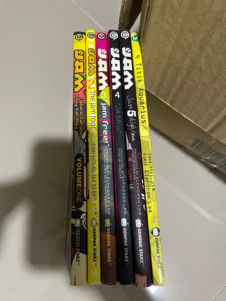 Komik Jam + 4 Titik Aquarius, Hobbies & Toys, Books & Magazines, Comics ...