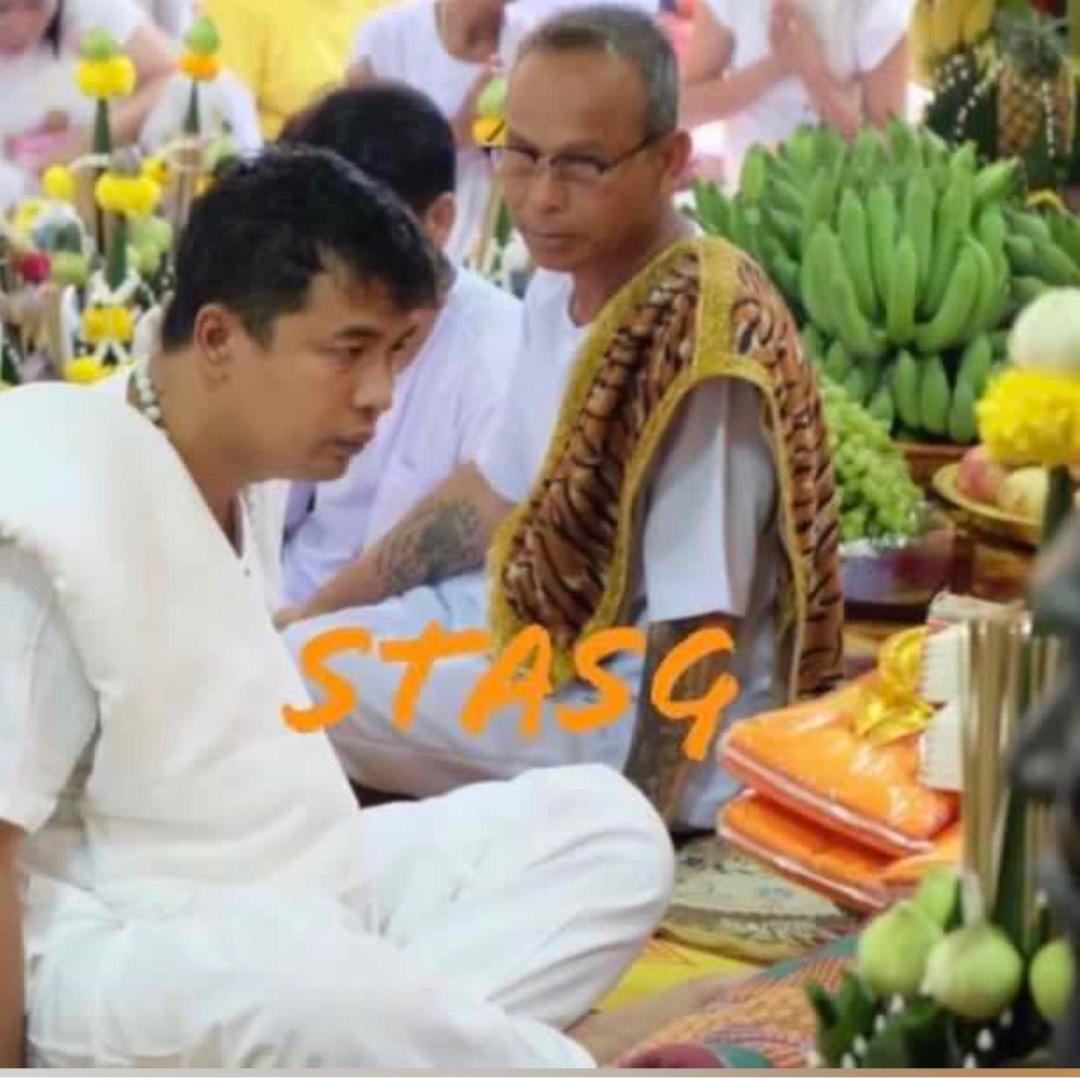 Kuman thep Guman Thep Hand Curved Yant Red Eyes Suriyathep seated on Ingot Batch: Wai Kru ...