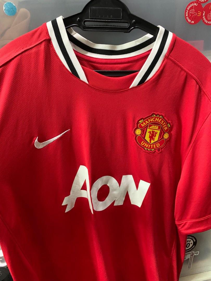 Manchester United 2011/2012 Home Kit, Men's Fashion, Activewear on ...