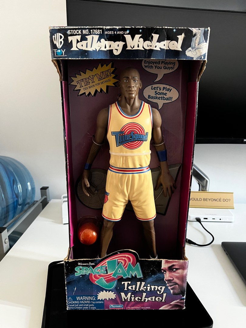 Original 1996 Space Jam Michael Jordan doll, 興趣及遊戲, 收藏品及紀念品, 明星周邊 ...