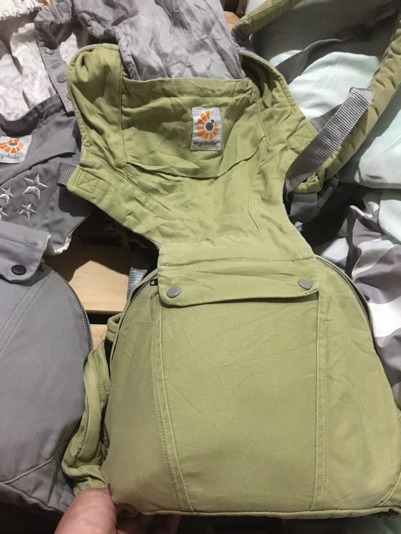 original ergo hipseat baby carrier, Babies & Kids, Going Out, Carriers ...