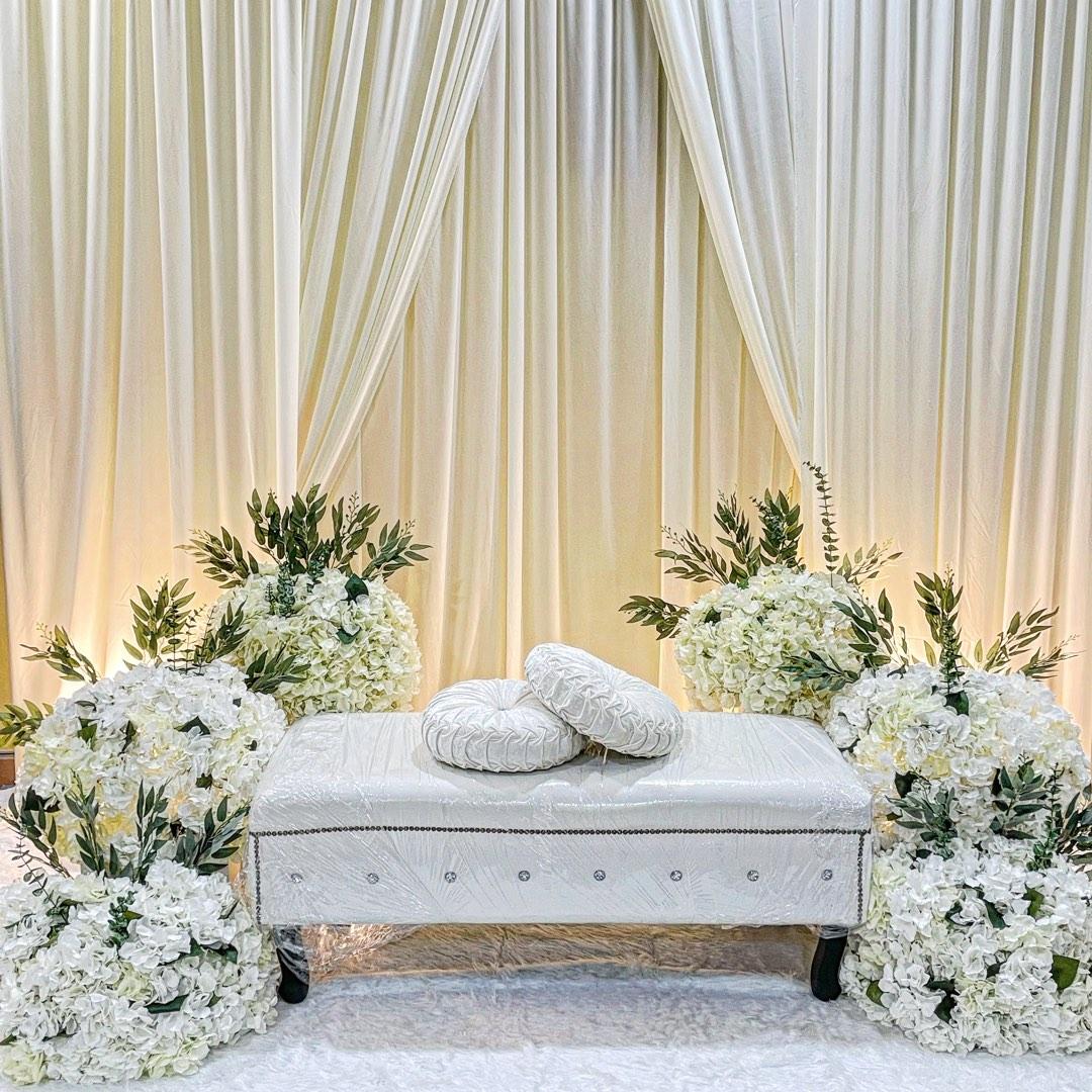 Pelamin Diy murah sewa rent, Furniture & Home Living, Furniture, Sofas ...