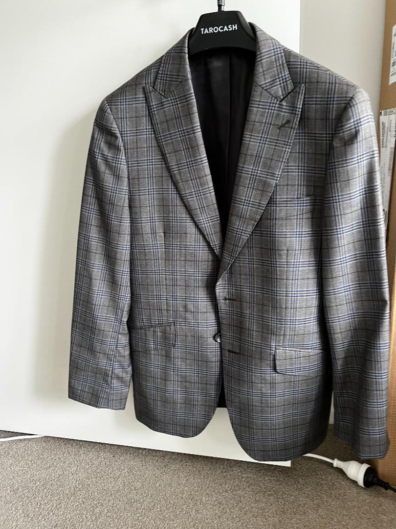 Peter Jackson Mens Full Suit with Shirt, Modern Fit, AS NEW CONDITION ...