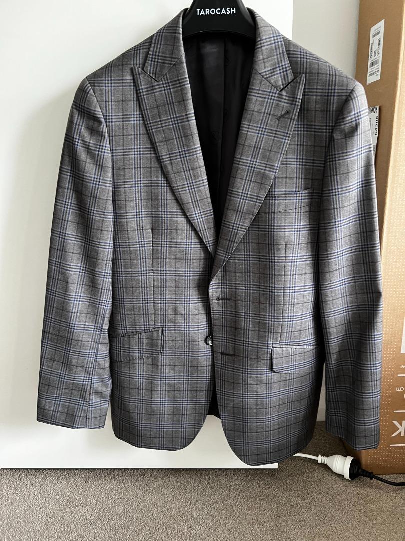 Peter Jackson Mens Full Suit with Shirt, Modern Fit, AS NEW CONDITION ...