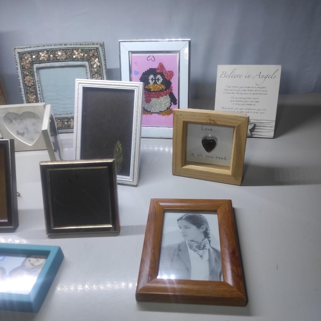 Picture frame small and desk decor from the UK @ 100 each, Furniture ...