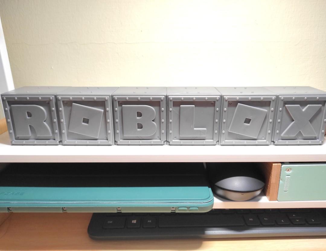 Roblox Box / Container, Hobbies & Toys, Toys & Games on Carousell