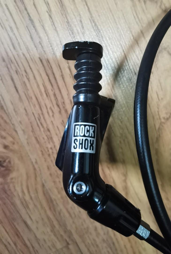 Rockshox reverb dropper seat post 100 mm, Sports Equipment, Bicycles ...