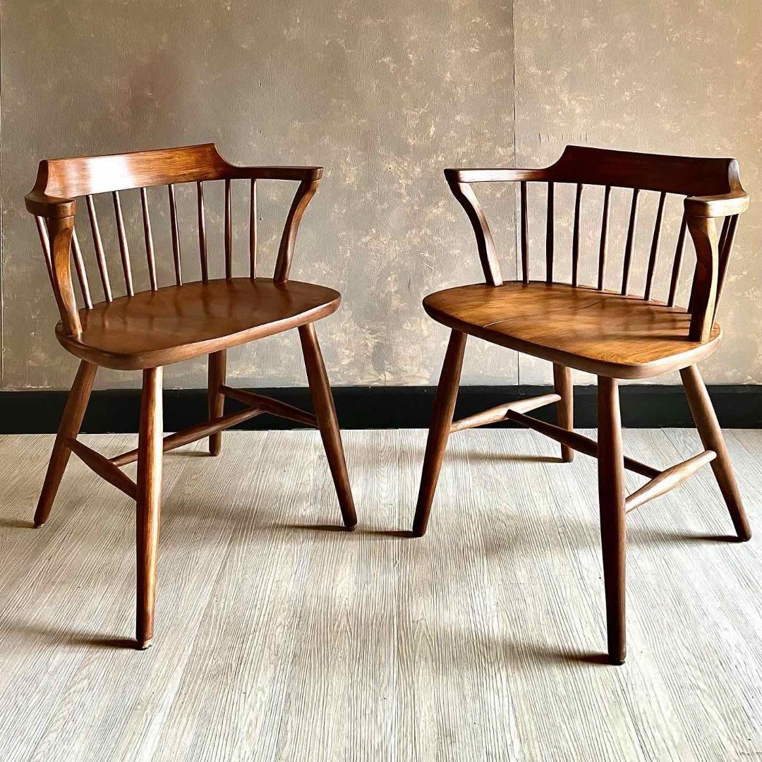 Signature Hida Sangyo Mid Century Modern Spindle Back Chairs, Furniture ...