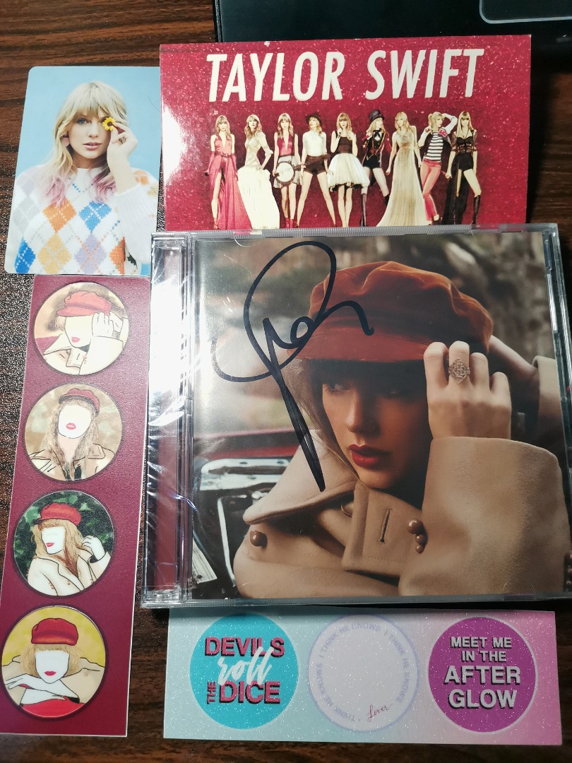 Signed Red TV - Taylor Swift, Hobbies & Toys, Music & Media, CDs & DVDs ...