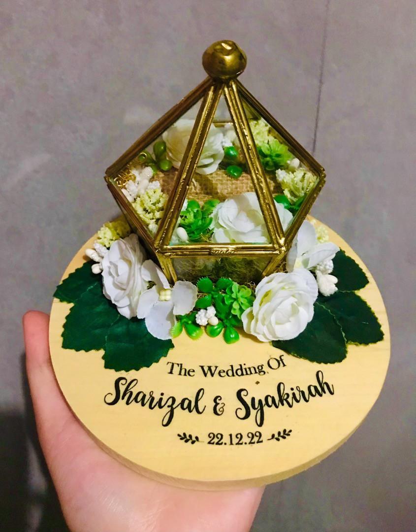 Tempat Cincin Merisik / Nikah, Hobbies & Toys, Stationery & Craft ...